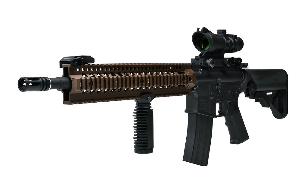 Daniel Defense Licensed OmegaX rail 7" / 9" / 12" Black or Tan